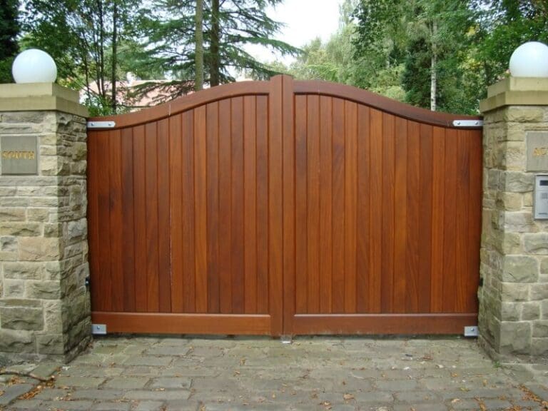 Timber Gates | Automatic Timber Gates | Yorkshire