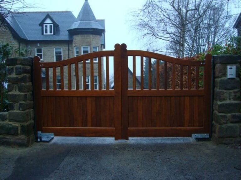 Timber Gates | Automatic Timber Gates | Yorkshire