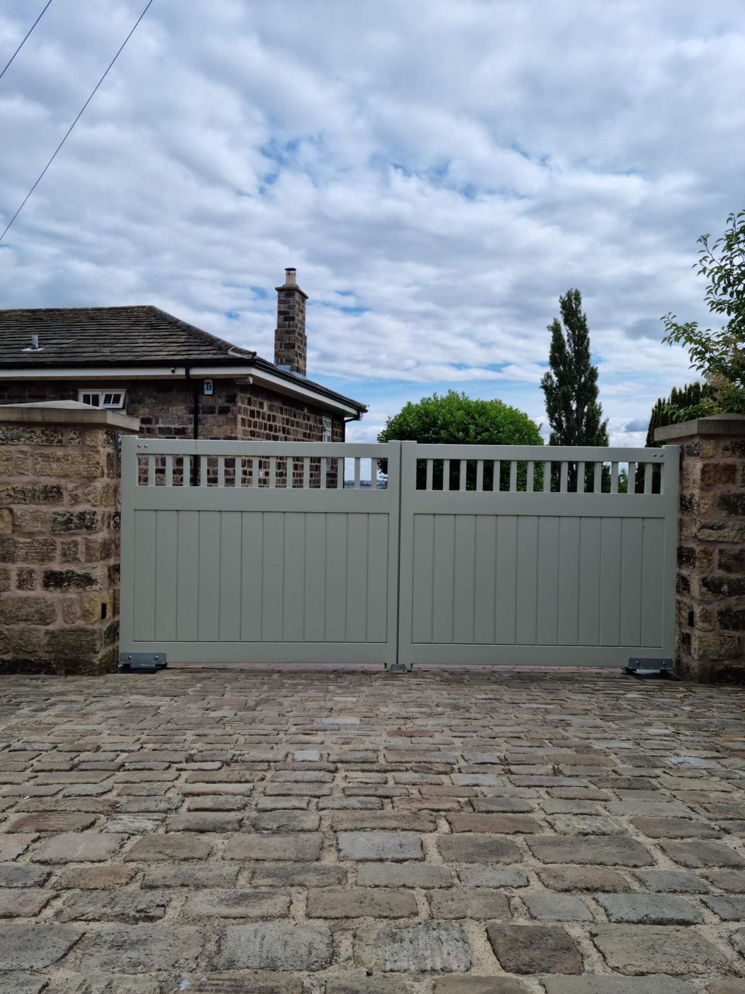 Timber Gates | Automatic Timber Gates | Yorkshire