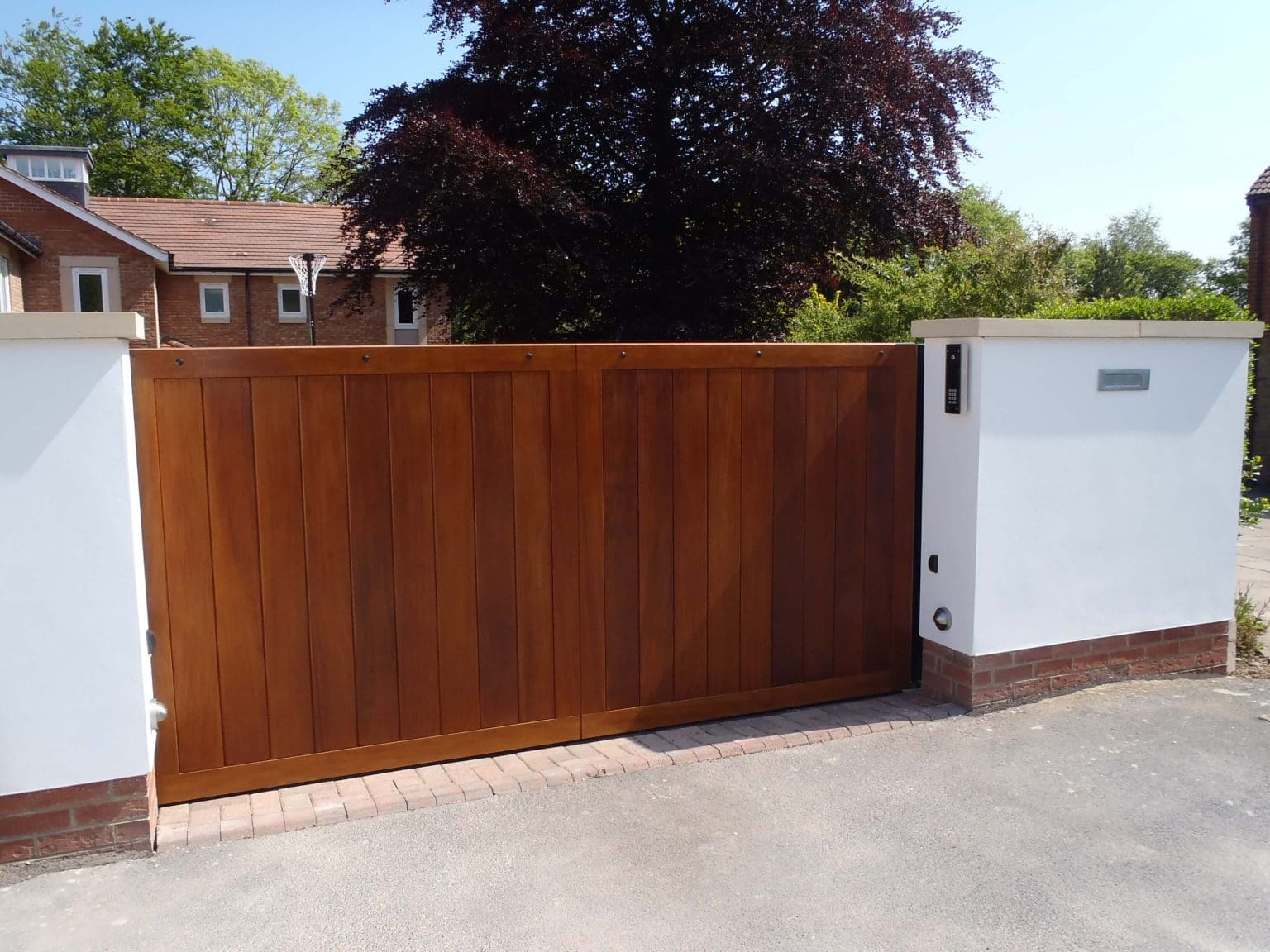 Timber Gates | Automatic Timber Gates | Yorkshire