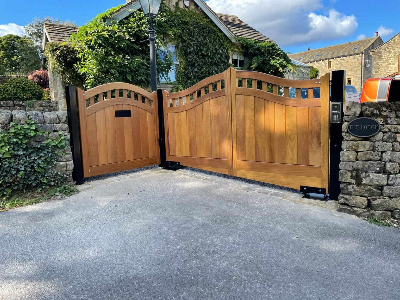Timber Gates | Automatic Timber Gates | Yorkshire