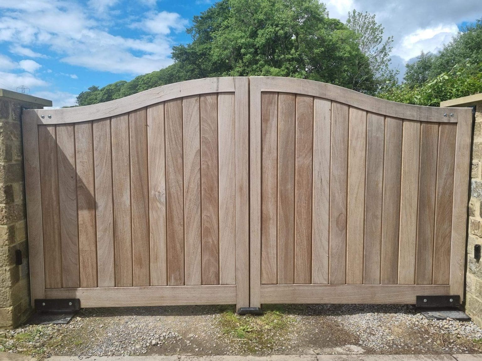 Timber Gates | Automatic Timber Gates | Yorkshire